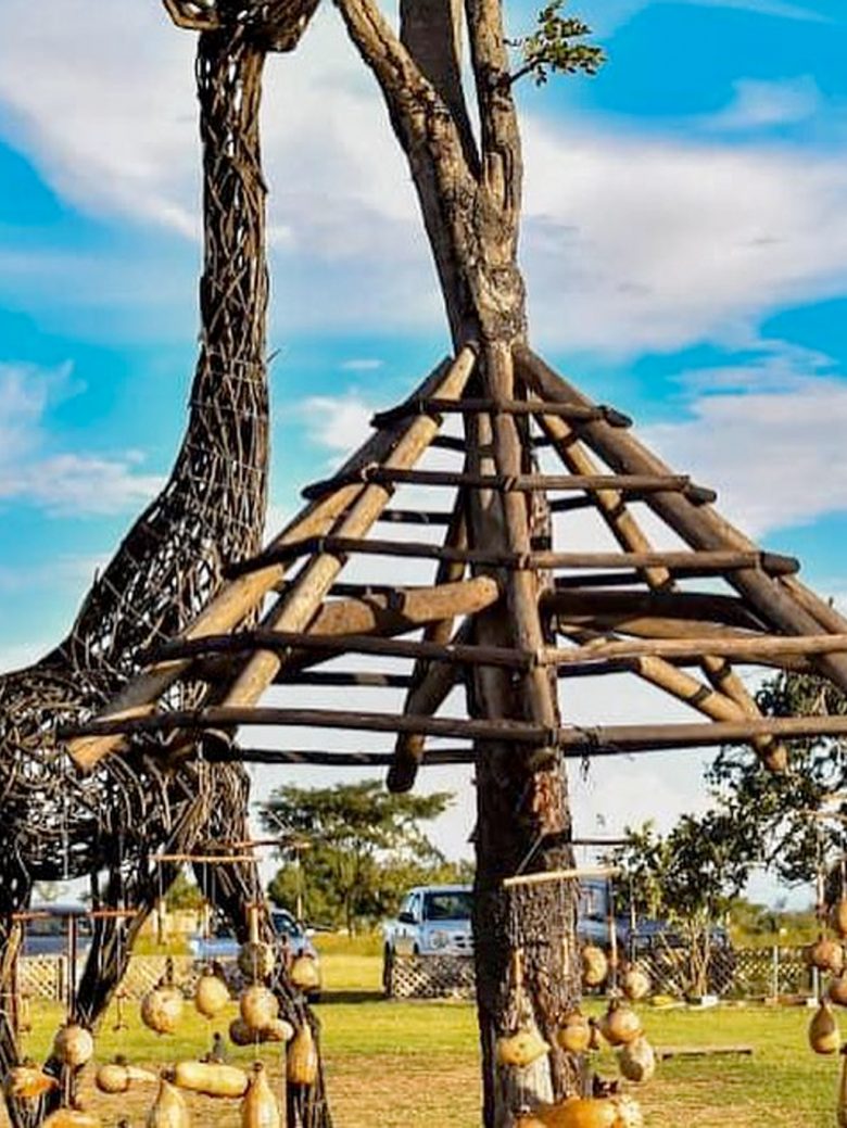 About the Resort - Kumusha